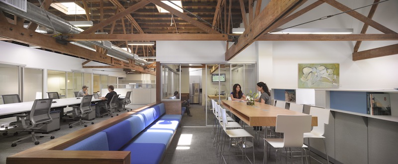 2 + 2 = 5 (LEXC & Coworking)